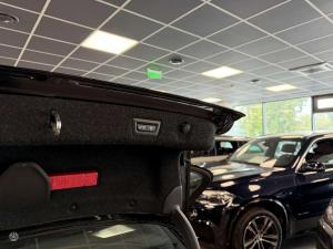 Melns BMW 530 2018 Klaipėda, ar dzinēja tilpumu 2.99 L un nobraukumu 259 tūkst. km par 21900 €, foto 17 vietnē AUTOMOTO.COM.LV
