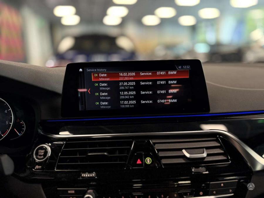 Melns BMW 530 2018 Klaipėda, ar dzinēja tilpumu 2.99 L un nobraukumu 259 tūkst. km par 21900 €, foto 29 vietnē AUTOMOTO.COM.LV
