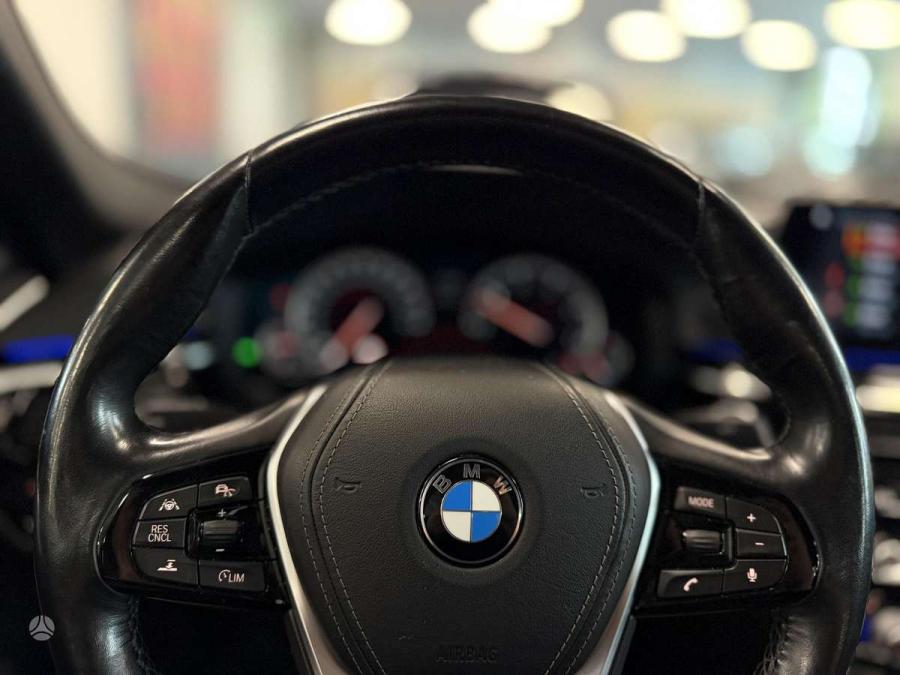 Melns BMW 530 2018 Klaipėda, ar dzinēja tilpumu 2.99 L un nobraukumu 259 tūkst. km par 21900 €, foto 32 vietnē AUTOMOTO.COM.LV