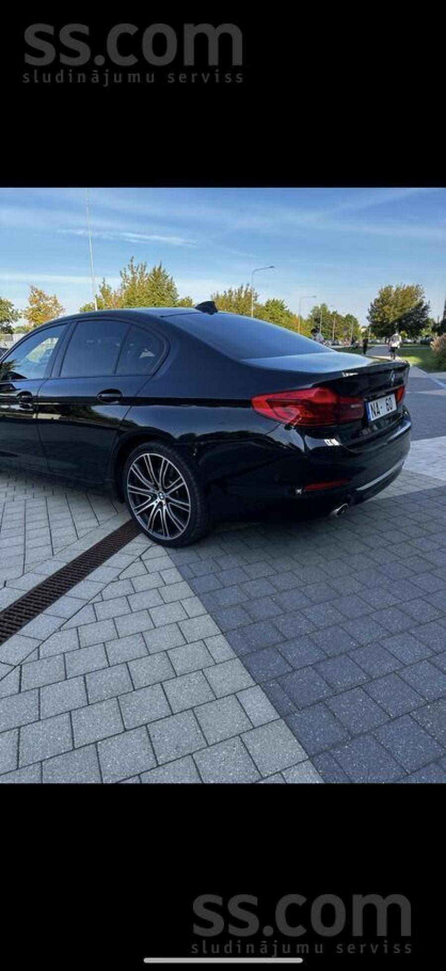 Black BMW 530 2019 in Jurmala, with an engine capacity of 3.00 L and mileage of 80 thousand km for 32500 €, photo 3 on AUTOMOTO.COM.LV