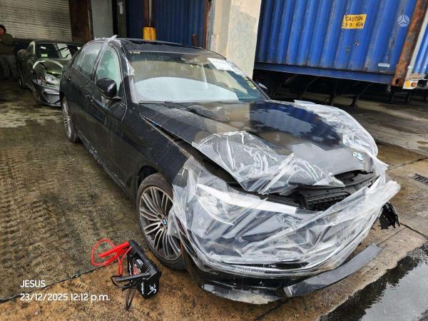 Melns BMW 530 2019 Viļņa, ar dzinēja tilpumu 2.00 L un nobraukumu 115 tūkst. km par 9500 €, foto 7 vietnē AUTOMOTO.COM.LV