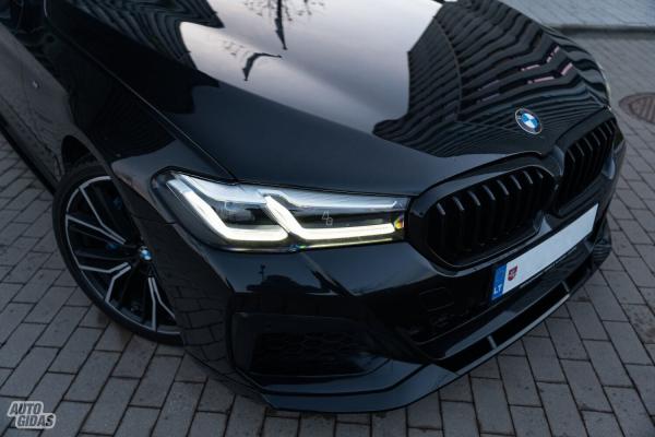 Melns BMW 530 2019 Viļņa, ar dzinēja tilpumu 3.00 L un nobraukumu 195 tūkst. km par 25990 €, foto 2 vietnē AUTOMOTO.COM.LV