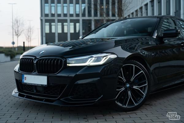 Melns BMW 530 2019 Viļņa, ar dzinēja tilpumu 3.00 L un nobraukumu 195 tūkst. km par 25990 €, foto 3 vietnē AUTOMOTO.COM.LV