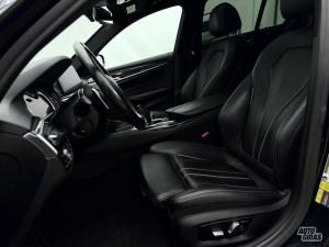 Black BMW 530 2019 in Avizieniai, with an engine capacity of 2.00 L and mileage of 123 thousand km for 22190 €, photo 11 on AUTOMOTO.COM.LV