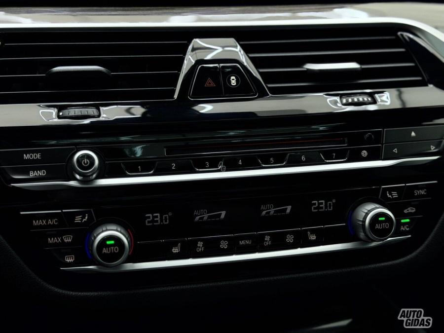 Black BMW 530 2019 in Avizieniai, with an engine capacity of 2.00 L and mileage of 123 thousand km for 22190 €, photo 26 on AUTOMOTO.COM.LV