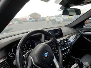 Black BMW 530 2019 in Vilnius, with an engine capacity of 2.00 L and mileage of 160 thousand km for 12500 €, photo 5 on AUTOMOTO.COM.LV