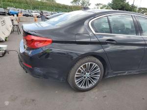 Black BMW 530 2019 in Vilnius, with an engine capacity of 2.00 L and mileage of 160 thousand km for 12500 €, photo 7 on AUTOMOTO.COM.LV