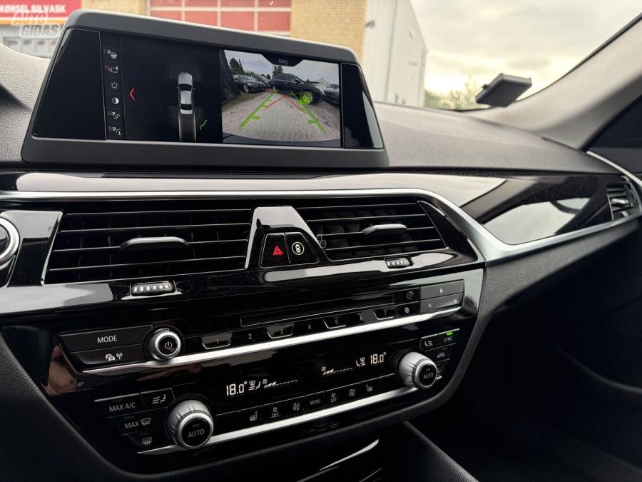 Melns BMW 530 2019 Viļņa, ar dzinēja tilpumu 2.00 L un nobraukumu 210 tūkst. km par 18900 €, foto 24 vietnē AUTOMOTO.COM.LV