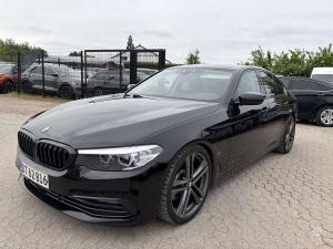 Black BMW 530 2019 in Vilnius, with an engine capacity of 2.00 L and mileage of 210 thousand km for 16999 €, photo  on AUTOMOTO.COM.LV