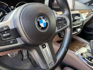 Melns BMW 530 2019 Viļņa, ar dzinēja tilpumu 0.00 L un nobraukumu 103 tūkst. km par 20900 €, foto 15 vietnē AUTOMOTO.COM.LV