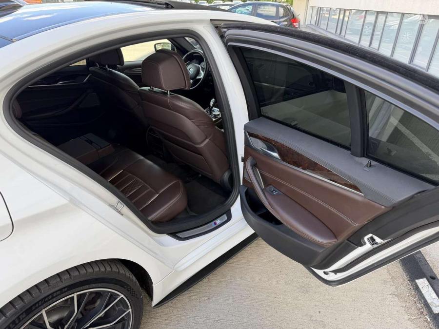 Melns BMW 530 2019 Viļņa, ar dzinēja tilpumu 0.00 L un nobraukumu 103 tūkst. km par 20900 €, foto 20 vietnē AUTOMOTO.COM.LV