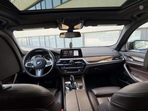 Melns BMW 530 2019 Viļņa, ar dzinēja tilpumu 0.00 L un nobraukumu 103 tūkst. km par 20900 €, foto 25 vietnē AUTOMOTO.COM.LV