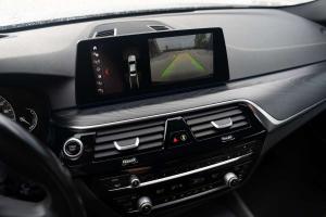 Black BMW 530 2019 in Vilnius, with an engine capacity of 2.00 L and mileage of 156 thousand km for 21785 €, photo 28 on AUTOMOTO.COM.LV