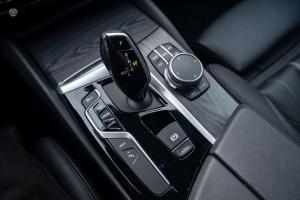 Black BMW 530 2019 in Vilnius, with an engine capacity of 2.00 L and mileage of 156 thousand km for 21785 €, photo 30 on AUTOMOTO.COM.LV