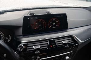 Black BMW 530 2019 in Vilnius, with an engine capacity of 2.00 L and mileage of 156 thousand km for 21785 €, photo 33 on AUTOMOTO.COM.LV