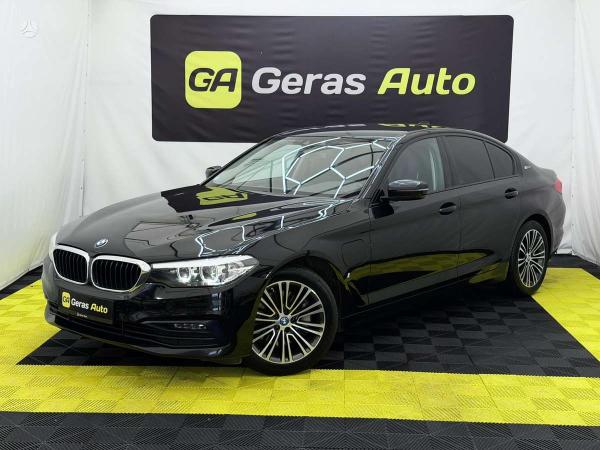 Black BMW 530 2019 in Vilnius, with an engine capacity of 2.00 L and mileage of 155 thousand km for 19499 €, photo 1 on AUTOMOTO.COM.LV