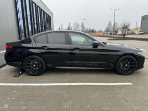 Melns BMW 530 2020 Viļņa, ar dzinēja tilpumu 2.00 L un nobraukumu 109 tūkst. km par 23700 €, foto 4 vietnē AUTOMOTO.COM.LV