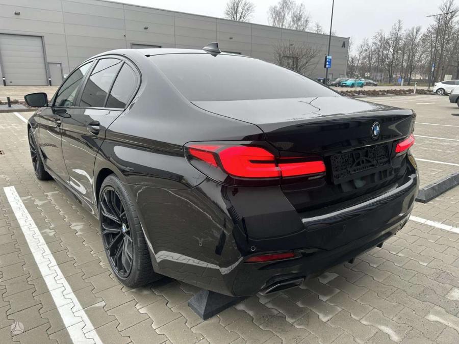 Melns BMW 530 2020 Viļņa, ar dzinēja tilpumu 2.00 L un nobraukumu 109 tūkst. km par 23700 €, foto 7 vietnē AUTOMOTO.COM.LV