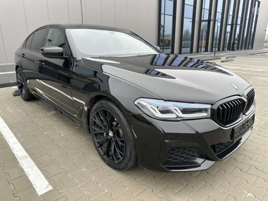 Melns BMW 530 2020 Viļņa, ar dzinēja tilpumu 2.00 L un nobraukumu 109 tūkst. km par 23700 €, foto 24 vietnē AUTOMOTO.COM.LV