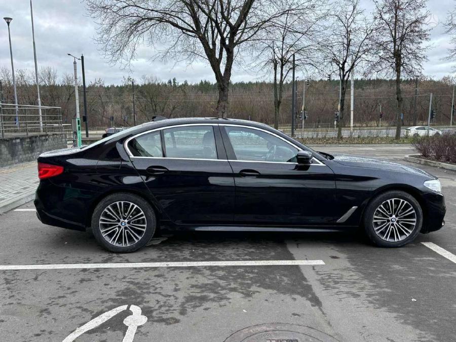 Melns BMW 530 2020 Viļņa, ar dzinēja tilpumu 2.00 L un nobraukumu 139 tūkst. km par 23900 €, foto 5 vietnē AUTOMOTO.COM.LV