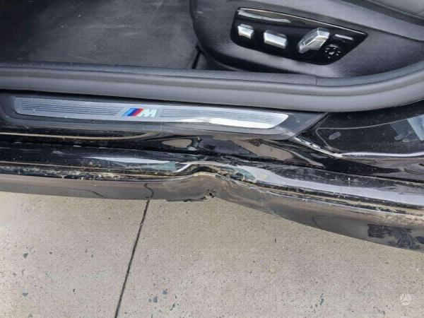 Melns BMW 530 2020 Viļņa, ar dzinēja tilpumu 2.99 L un nobraukumu 138 tūkst. km par 18800 €, foto 6 vietnē AUTOMOTO.COM.LV