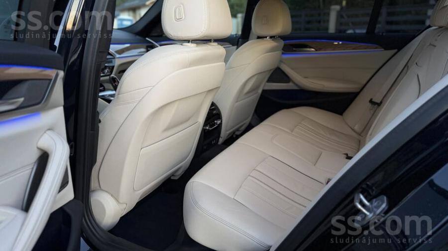 Black BMW 530 2020 in Riga, with an engine capacity of 2.00 L and mileage of 112 thousand km for 33990 €, photo 9 on AUTOMOTO.COM.LV