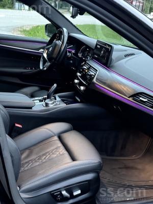 Melns BMW 530 2021 Madona, ar dzinēja tilpumu 2.00 L un nobraukumu 148 tūkst. km par 29900 €, foto 7 vietnē AUTOMOTO.COM.LV