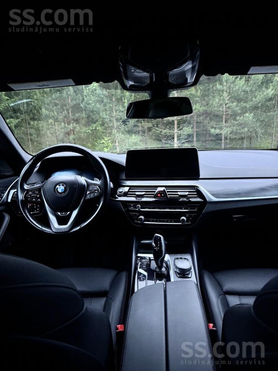 Melns BMW 530 2021 Madona, ar dzinēja tilpumu 2.00 L un nobraukumu 148 tūkst. km par 29900 €, foto 10 vietnē AUTOMOTO.COM.LV