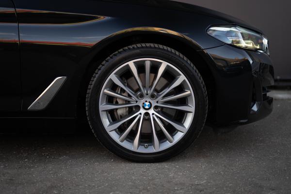 Melns BMW 530 2021 Rīga, ar dzinēja tilpumu 3.00 L un nobraukumu 170 tūkst. km par 26950 €, foto 7 vietnē AUTOMOTO.COM.LV