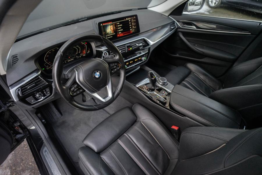 Melns BMW 530 2021 Rīga, ar dzinēja tilpumu 3.00 L un nobraukumu 170 tūkst. km par 26950 €, foto 12 vietnē AUTOMOTO.COM.LV