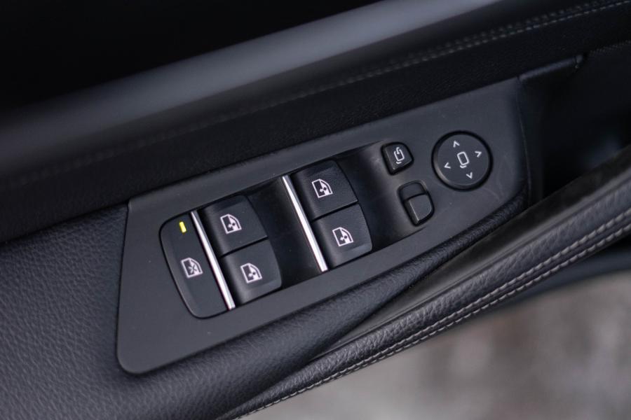 Melns BMW 530 2021 Rīga, ar dzinēja tilpumu 3.00 L un nobraukumu 170 tūkst. km par 26950 €, foto 16 vietnē AUTOMOTO.COM.LV