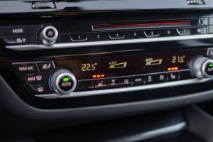 Melns BMW 530 2021 Rīga, ar dzinēja tilpumu 3.00 L un nobraukumu 170 tūkst. km par 26950 €, foto 25 vietnē AUTOMOTO.COM.LV