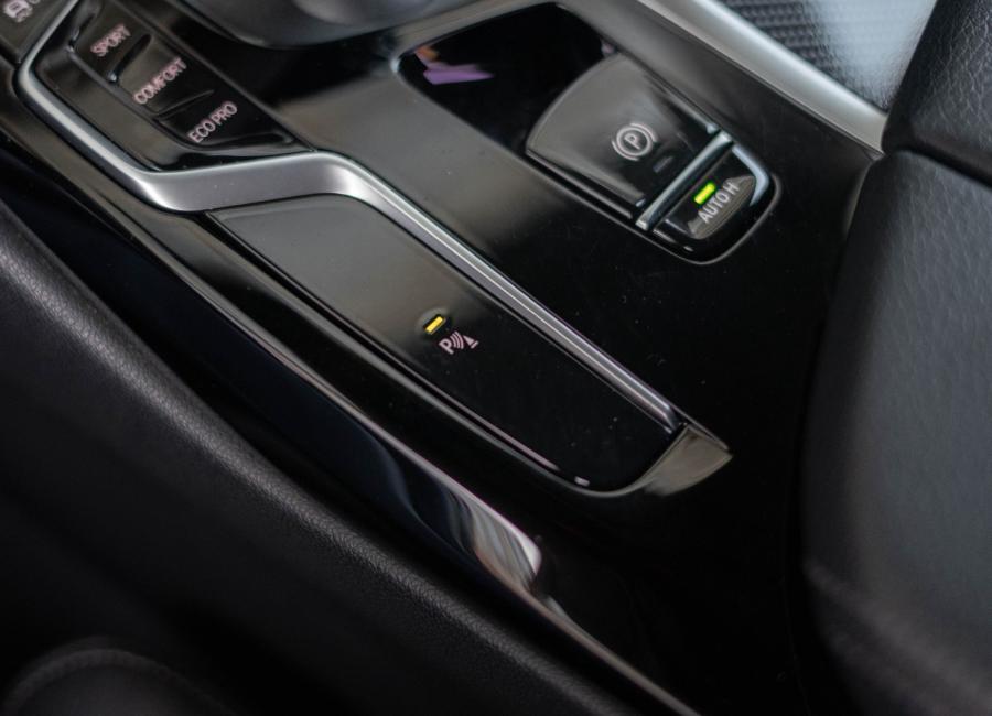 Melns BMW 530 2021 Rīga, ar dzinēja tilpumu 3.00 L un nobraukumu 170 tūkst. km par 26950 €, foto 29 vietnē AUTOMOTO.COM.LV