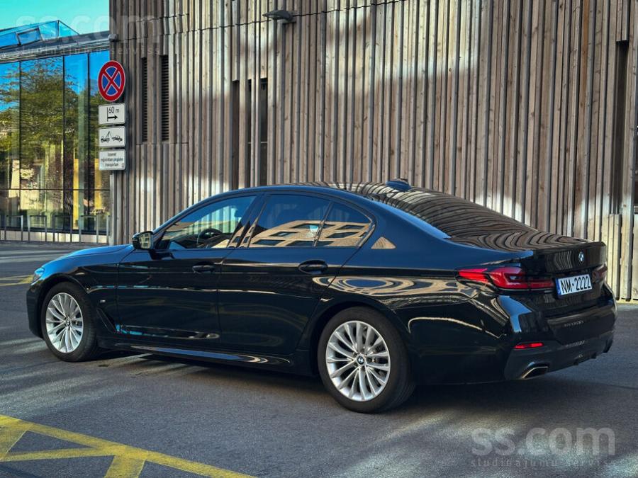 Melns BMW 530 2021 Rīga, ar dzinēja tilpumu 3.00 L un nobraukumu 99 tūkst. km par 40555 €, foto 7 vietnē AUTOMOTO.COM.LV