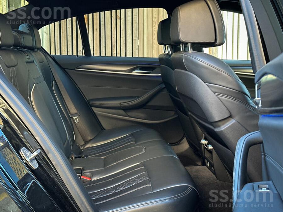 Melns BMW 530 2021 Rīga, ar dzinēja tilpumu 3.00 L un nobraukumu 99 tūkst. km par 40555 €, foto 12 vietnē AUTOMOTO.COM.LV