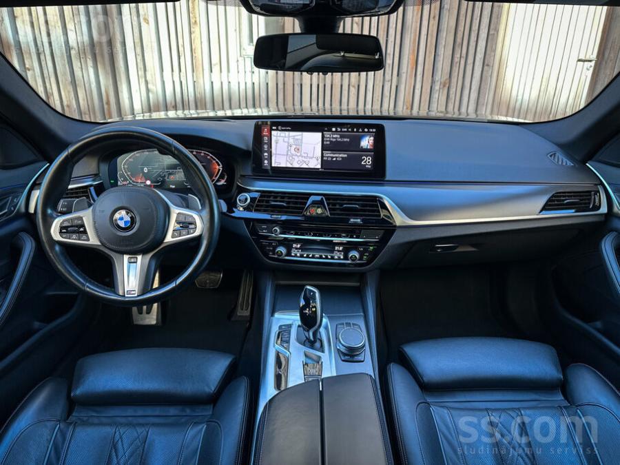 Melns BMW 530 2021 Rīga, ar dzinēja tilpumu 3.00 L un nobraukumu 99 tūkst. km par 40555 €, foto 15 vietnē AUTOMOTO.COM.LV