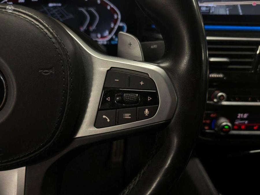 Black BMW 530 2021 in Vilnius, with an engine capacity of 1.95 L and mileage of 59 thousand km for 35900 €, photo 20 on AUTOMOTO.COM.LV