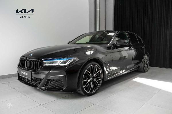 Melns BMW 530 2021 Viļņa, ar dzinēja tilpumu 0.00 L un nobraukumu 59 tūkst. km par 35900 €, foto 1 vietnē AUTOMOTO.COM.LV