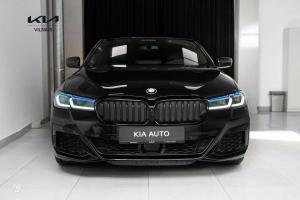 Black BMW 530 2021 in Vilnius, with an engine capacity of 0.00 L and mileage of 59 thousand km for 35900 €, photo 4 on AUTOMOTO.COM.LV