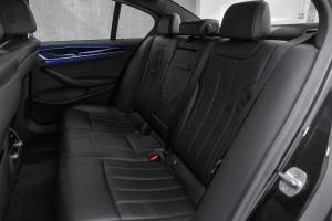 Black BMW 530 2021 in Vilnius, with an engine capacity of 0.00 L and mileage of 59 thousand km for 35900 €, photo 9 on AUTOMOTO.COM.LV