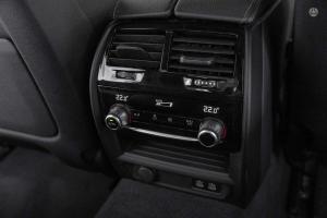 Black BMW 530 2021 in Vilnius, with an engine capacity of 0.00 L and mileage of 59 thousand km for 35900 €, photo 13 on AUTOMOTO.COM.LV