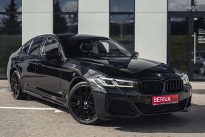 Black BMW 530 2021 in Vilnius, with an engine capacity of 2.00 L and mileage of 51 thousand km for 29880 €, photo  on AUTOMOTO.COM.LV