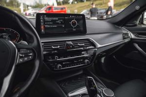 Black BMW 530 2021 in Vilnius, with an engine capacity of 2.00 L and mileage of 51 thousand km for 29880 €, photo 19 on AUTOMOTO.COM.LV
