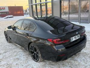 Melns BMW 530 2022 Viļņa, ar dzinēja tilpumu 3.00 L un nobraukumu 281 tūkst. km par 26700 €, foto 7 vietnē AUTOMOTO.COM.LV