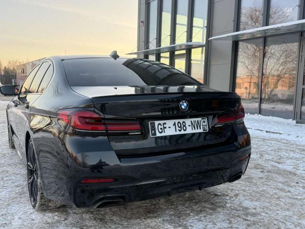 Melns BMW 530 2022 Viļņa, ar dzinēja tilpumu 3.00 L un nobraukumu 281 tūkst. km par 26700 €, foto 8 vietnē AUTOMOTO.COM.LV