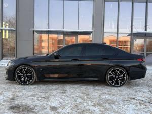 Melns BMW 530 2022 Viļņa, ar dzinēja tilpumu 3.00 L un nobraukumu 281 tūkst. km par 26700 €, foto 9 vietnē AUTOMOTO.COM.LV