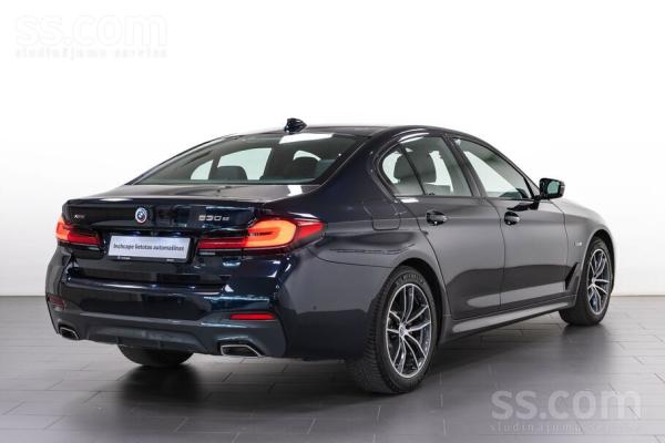 Melns BMW 530 2022 Rīga, ar dzinēja tilpumu 2.00 L un nobraukumu 87 tūkst. km par 37500 €, foto 2 vietnē AUTOMOTO.COM.LV