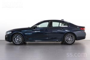 Melns BMW 530 2022 Rīga, ar dzinēja tilpumu 2.00 L un nobraukumu 87 tūkst. km par 37500 €, foto 10 vietnē AUTOMOTO.COM.LV