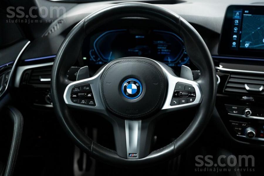 Melns BMW 530 2022 Rīga, ar dzinēja tilpumu 2.00 L un nobraukumu 87 tūkst. km par 37500 €, foto 12 vietnē AUTOMOTO.COM.LV