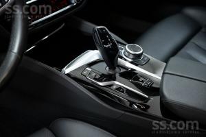 Melns BMW 530 2022 Rīga, ar dzinēja tilpumu 2.00 L un nobraukumu 87 tūkst. km par 37500 €, foto 20 vietnē AUTOMOTO.COM.LV